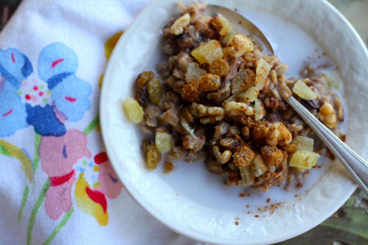 4 Whole Grain Breakfast Bowls-Quick, Easy and Delish! - vomitingchicken.com